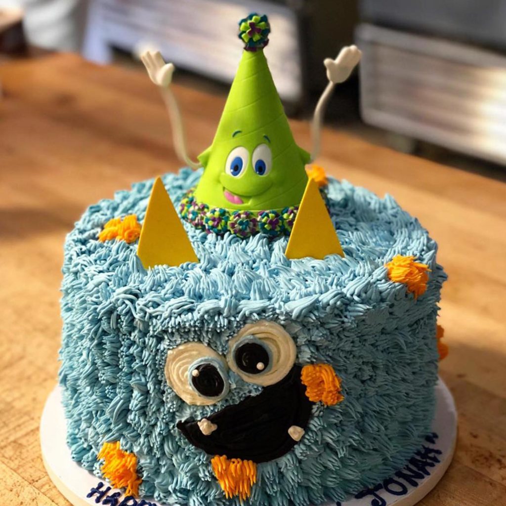 Elvira’s Cakes – Best Bakery in Kansas City MO